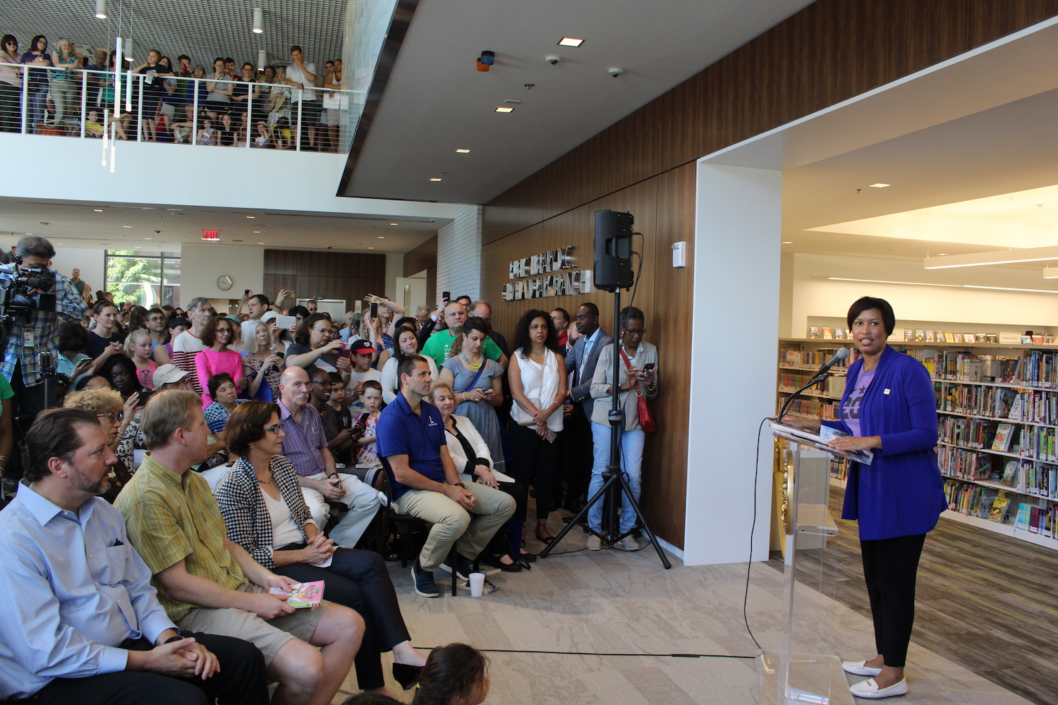 Officials cut ribbon at renovated Cleveland Park Neighborhood Library ...